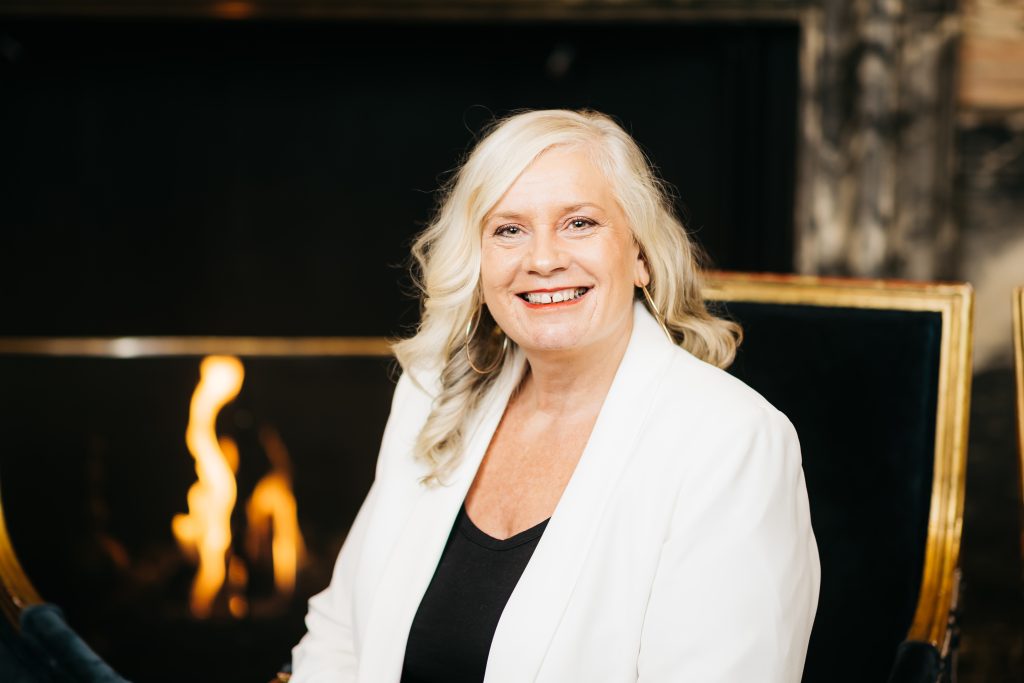 Dr Alison Edgar MBE - Motivational Speakers